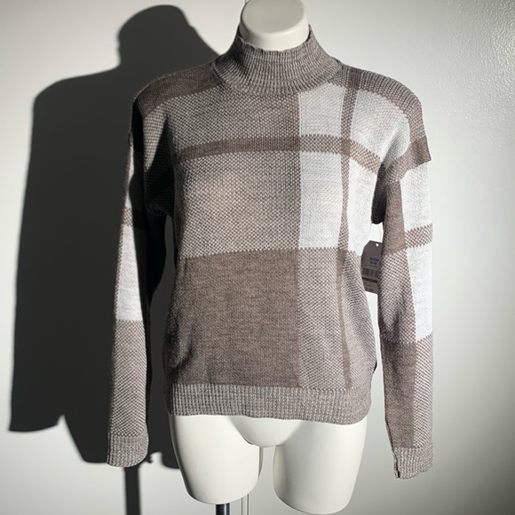 Time and Tru | Sweaters | Time And Tru Sweater | Poshmark